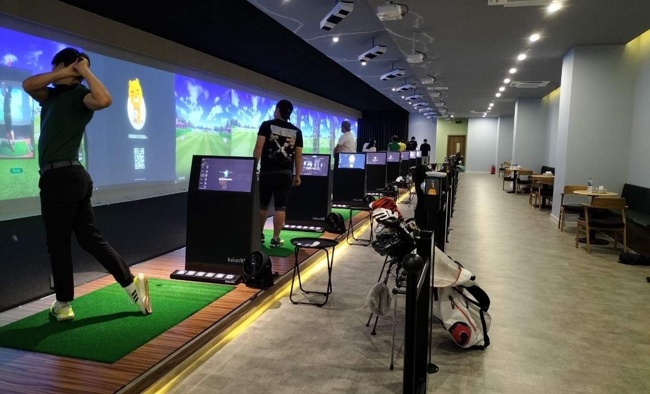 P&K Golf ra mắt với mô hình chơi golf 3D với máy Kakao VX